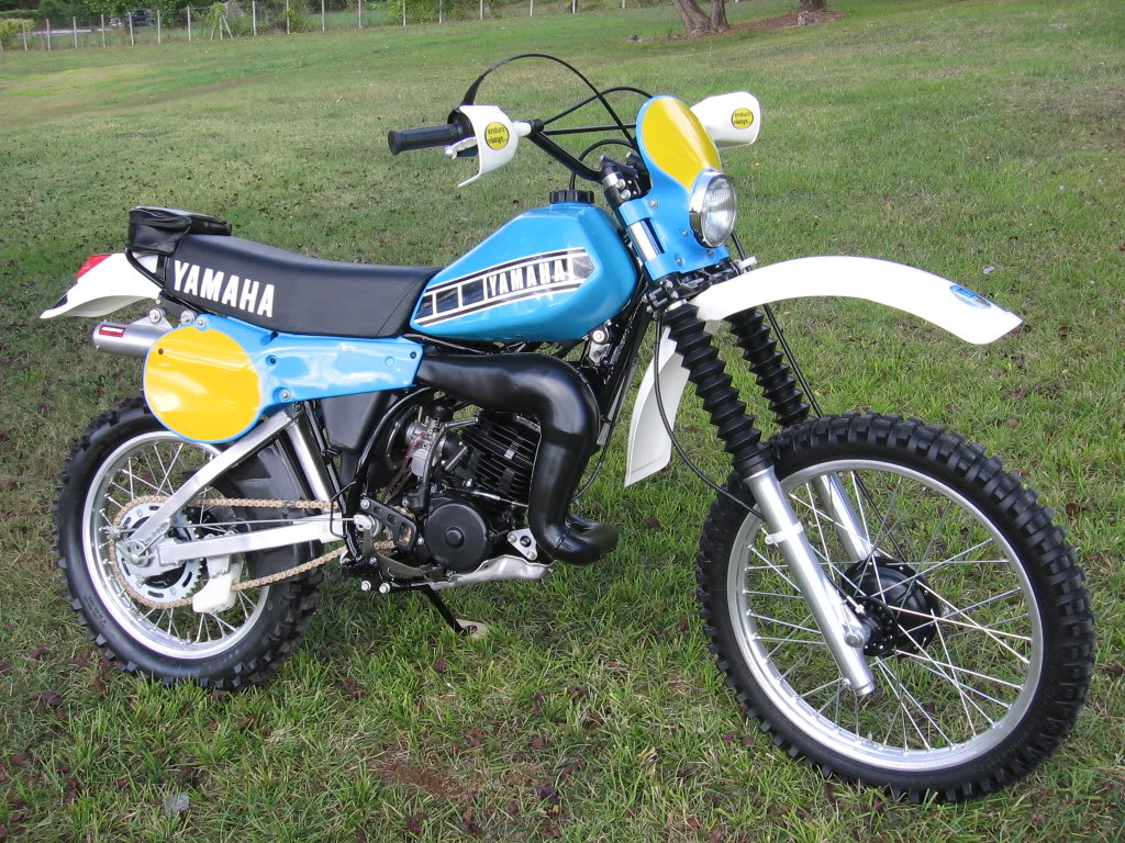 The Yamaha 175 At MotorBikeSpecs The Motorcycle Specification Database the-yamaha-175-at-motorbikespecs-the-motorcycle-specification-database