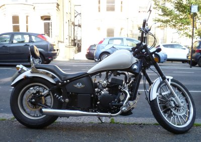 The AJS 250 at MotorBikeSpecs.net, the Motorcycle Specification Database