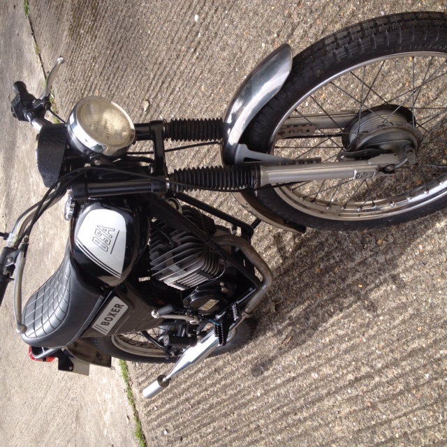 The BSA 50 at MotorBikeSpecs.net, the Motorcycle Specification Database