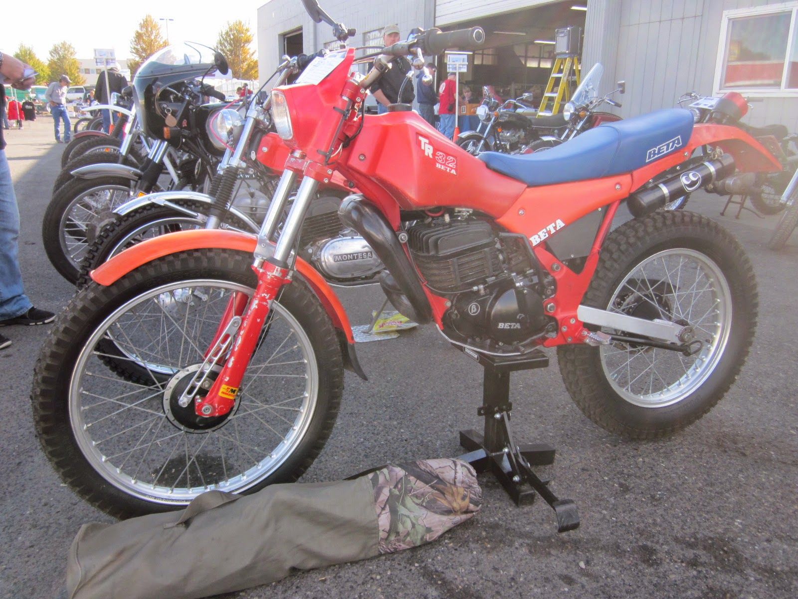 The Beta 240 at MotorBikeSpecs.net, the Motorcycle Specification Database