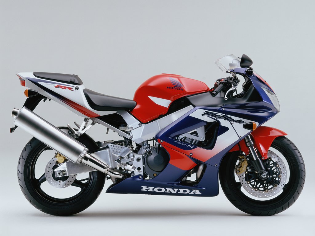 The Honda 929 at MotorBikeSpecs.net, the Motorcycle Specification Database