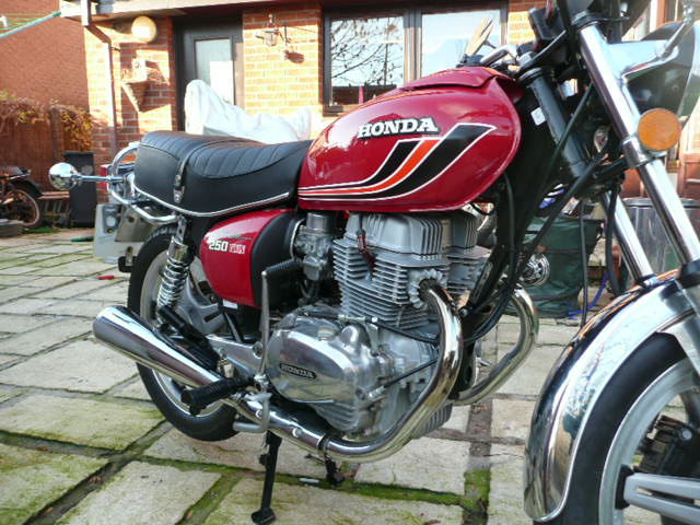 The Honda 250 at MotorBikeSpecs.net, the Motorcycle Specification Database