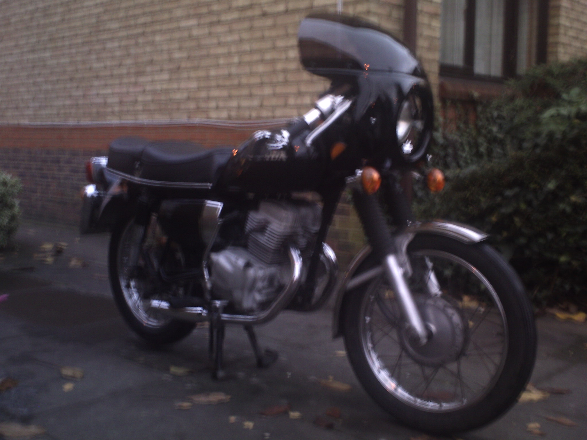 The Honda 185 at MotorBikeSpecs.net, the Motorcycle Specification Database