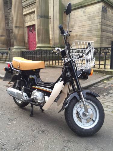 The Honda 70 at MotorBikeSpecs.net, the Motorcycle Specification Database