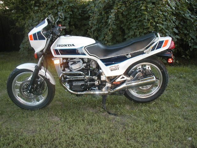 The Honda 650 at MotorBikeSpecs.net, the Motorcycle Specification Database
