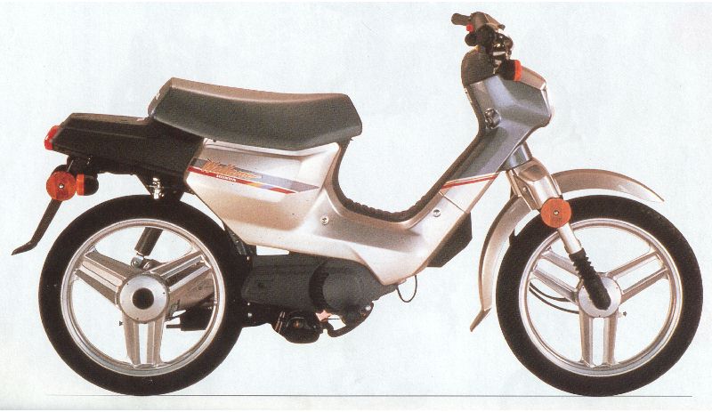 The Honda 50 at MotorBikeSpecs.net, the Motorcycle Specification Database