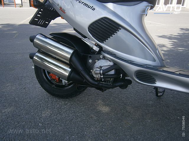 The Italjet 125 at MotorBikeSpecs.net, the Motorcycle Specification ...