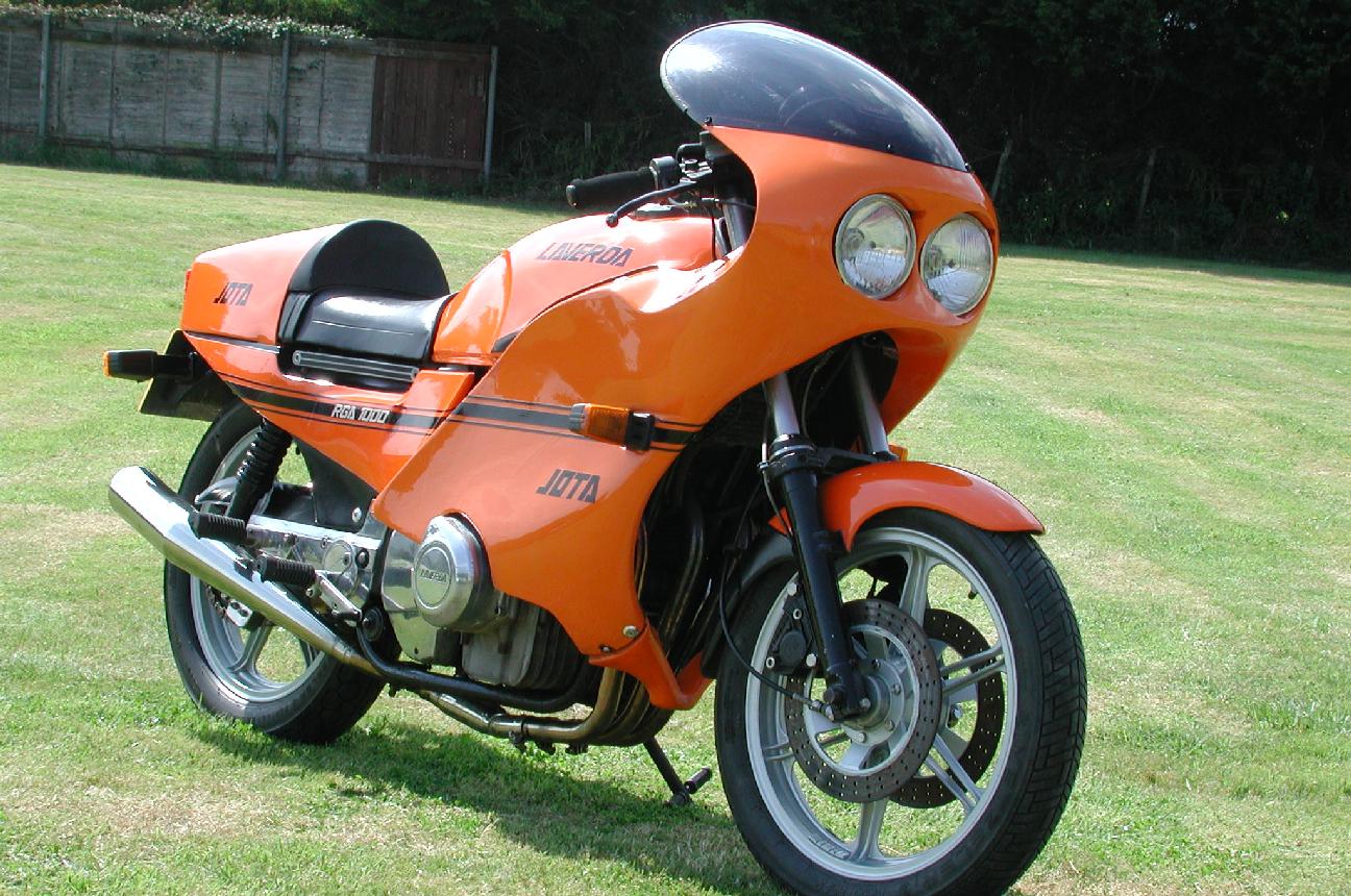 The Laverda 1000 at MotorBikeSpecs.net, the Motorcycle Specification ...