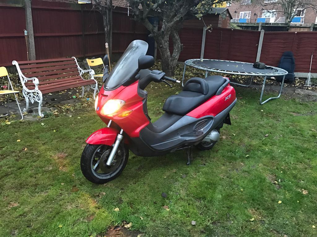 The Piaggio 250 at MotorBikeSpecs.net, the Motorcycle Specification ...