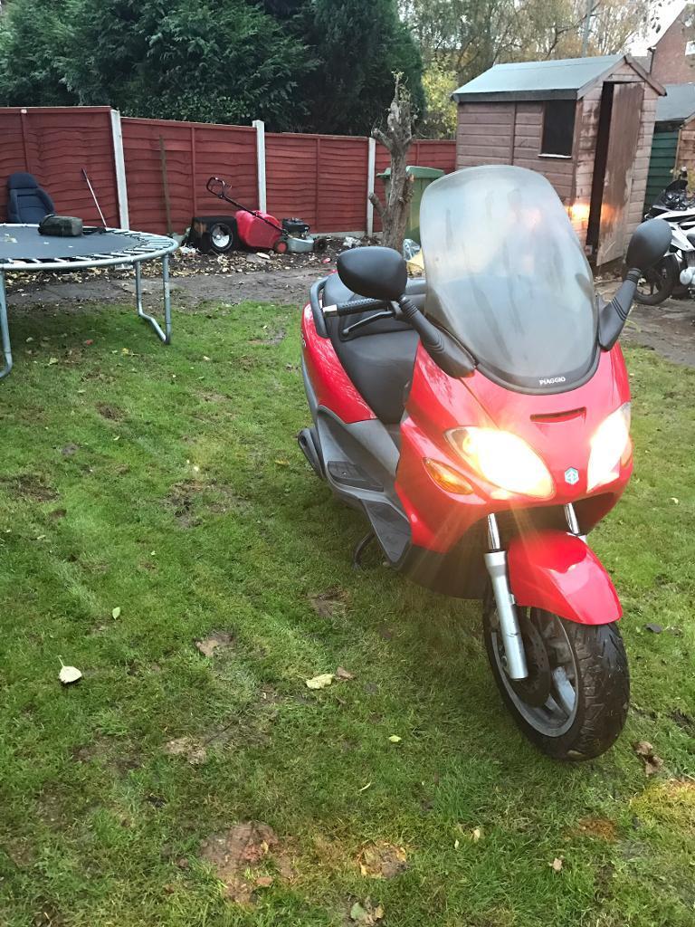 The Piaggio 250 at MotorBikeSpecs.net, the Motorcycle Specification ...