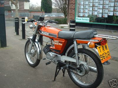 The Puch 50 at MotorBikeSpecs.net, the Motorcycle Specification Database