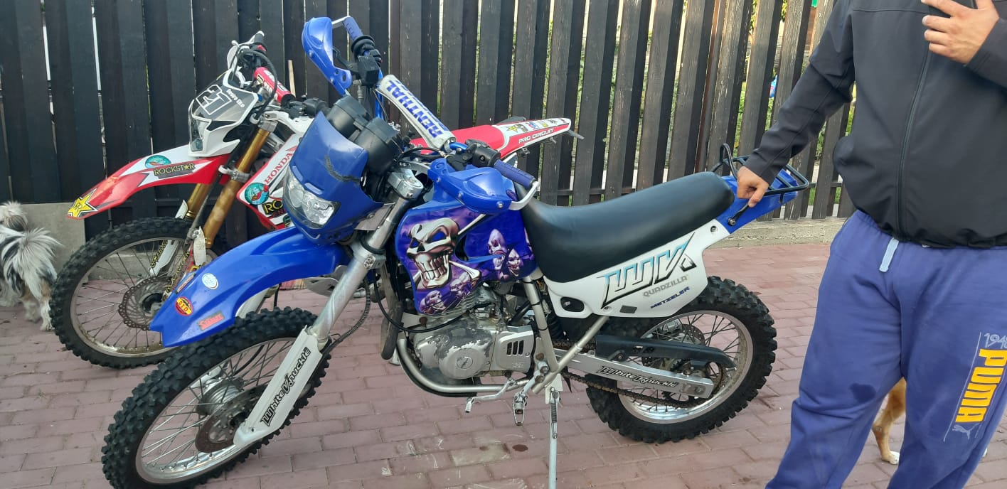 The Quadzilla 300 at MotorBikeSpecs.net, the Motorcycle Specification ...