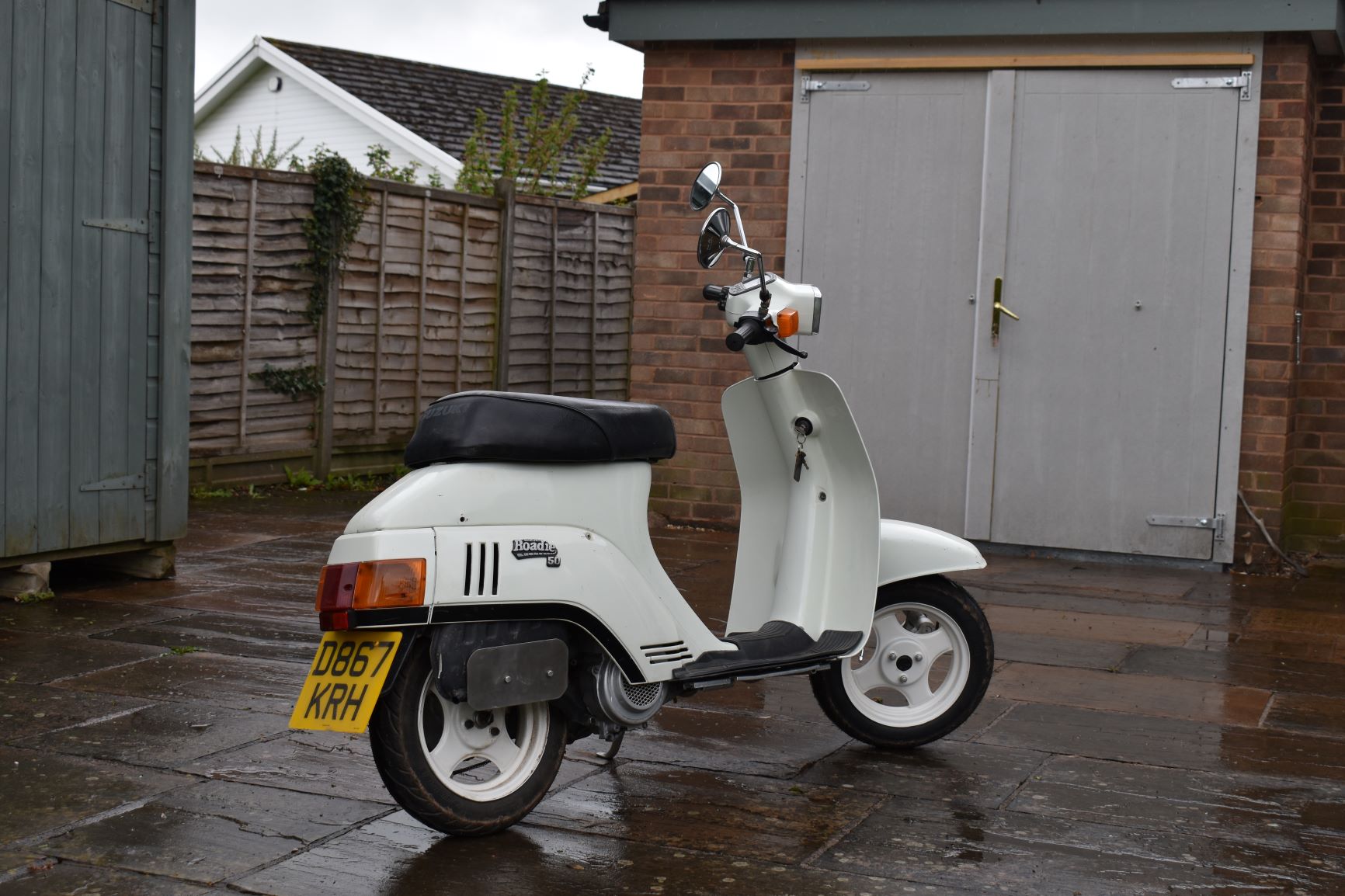 The Suzuki 50 at MotorBikeSpecs.net, the Motorcycle Specification Database