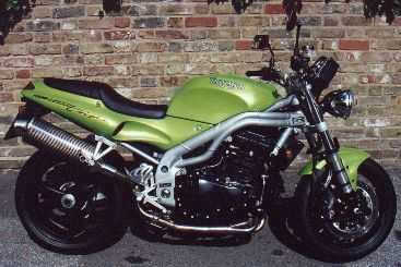 The Triumph 900 at MotorBikeSpecs.net, the Motorcycle Specification ...