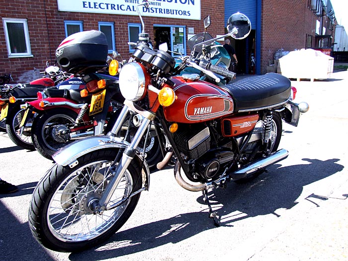 RD 250 B Motorbike Parts | Accessories Online at Wemoto UK