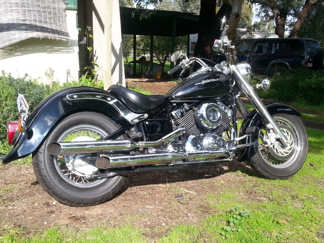 The Yamaha 650 at MotorBikeSpecs.net, the Motorcycle Specification Database