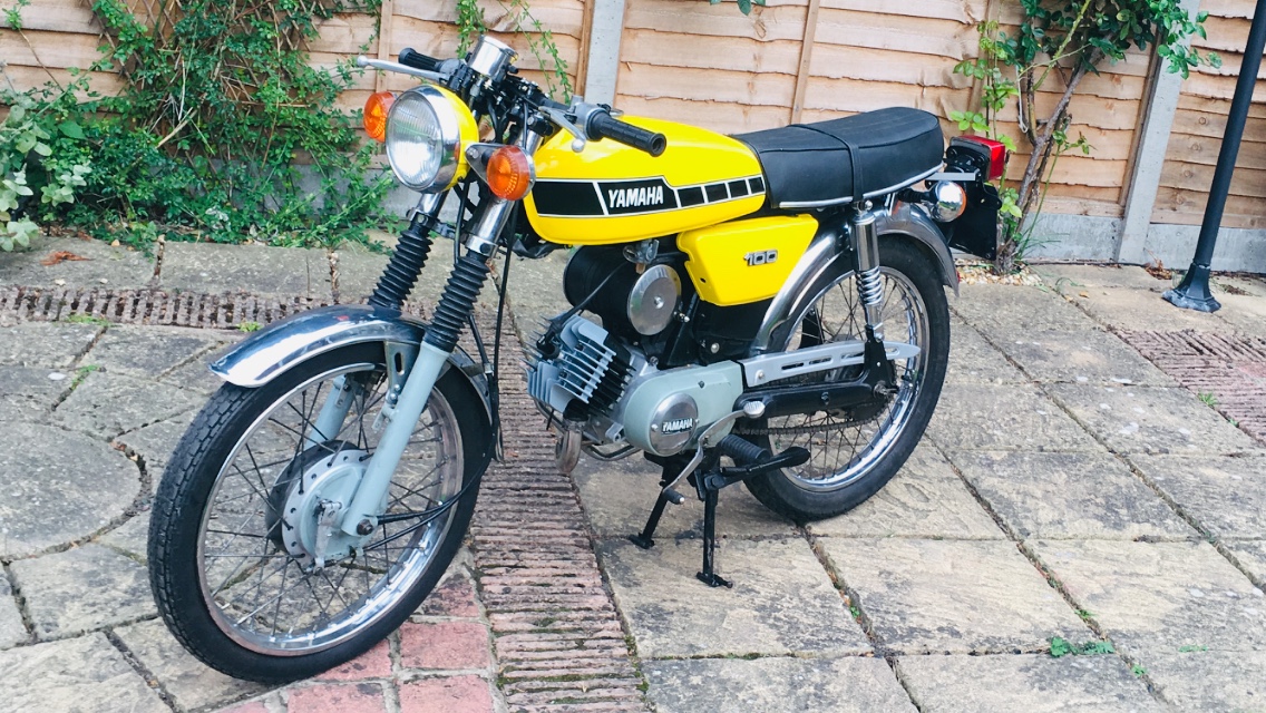 The Yamaha 100 at MotorBikeSpecs.net, the Motorcycle Specification Database