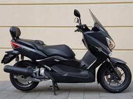 The Yamaha 125 at MotorBikeSpecs.net, the Motorcycle Specification Database