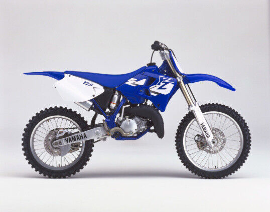 The Yamaha 125 at MotorBikeSpecs.net, the Motorcycle Specification Database